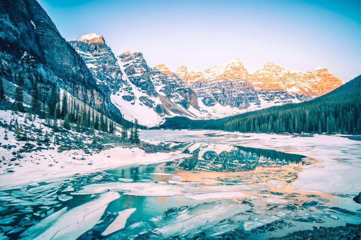Why Honeymoon in Cold Places? (Best Winter Honeymoon Ideas)