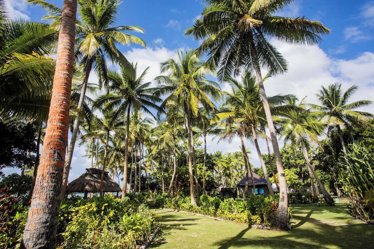Best Fiji Island Hopping Itinerary: 7-, 10- & 14-Day Honeymoon Ideas
