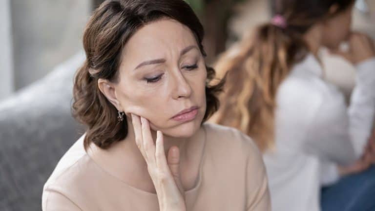 12 things adult children do that hurt their parents a lot