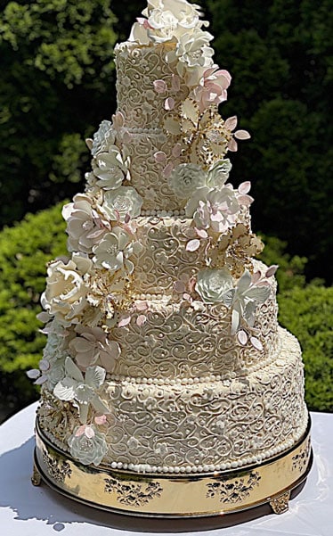 25 Stunning Wedding Cake Ideas To Inspire You in 2025 - Stylish ...