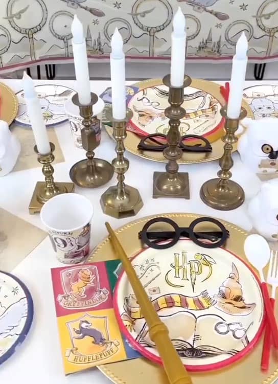 Magical Harry Potter Table Decor Ideas For Your Next Party - Stylish ...