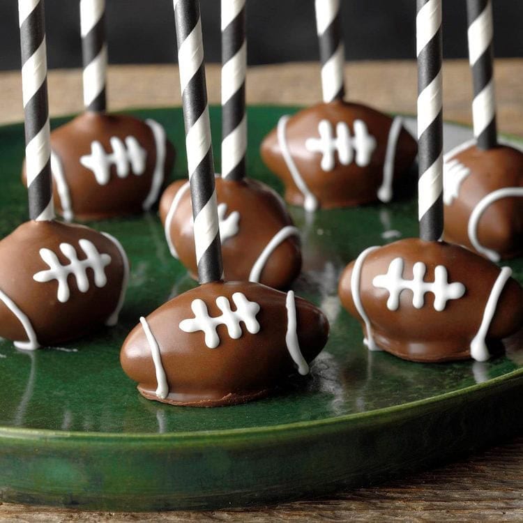 Easy Super Bowl Desserts for A Crowd - Stylish Celebrations