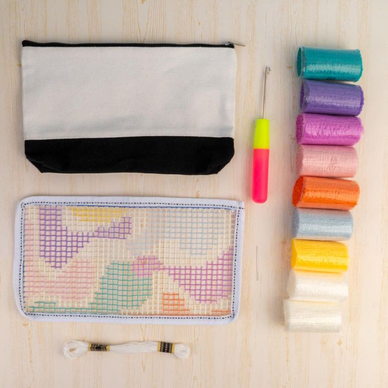 Trilliumbutton Cosmetic Bag Latch Hook Kit - Drew & Jonathan