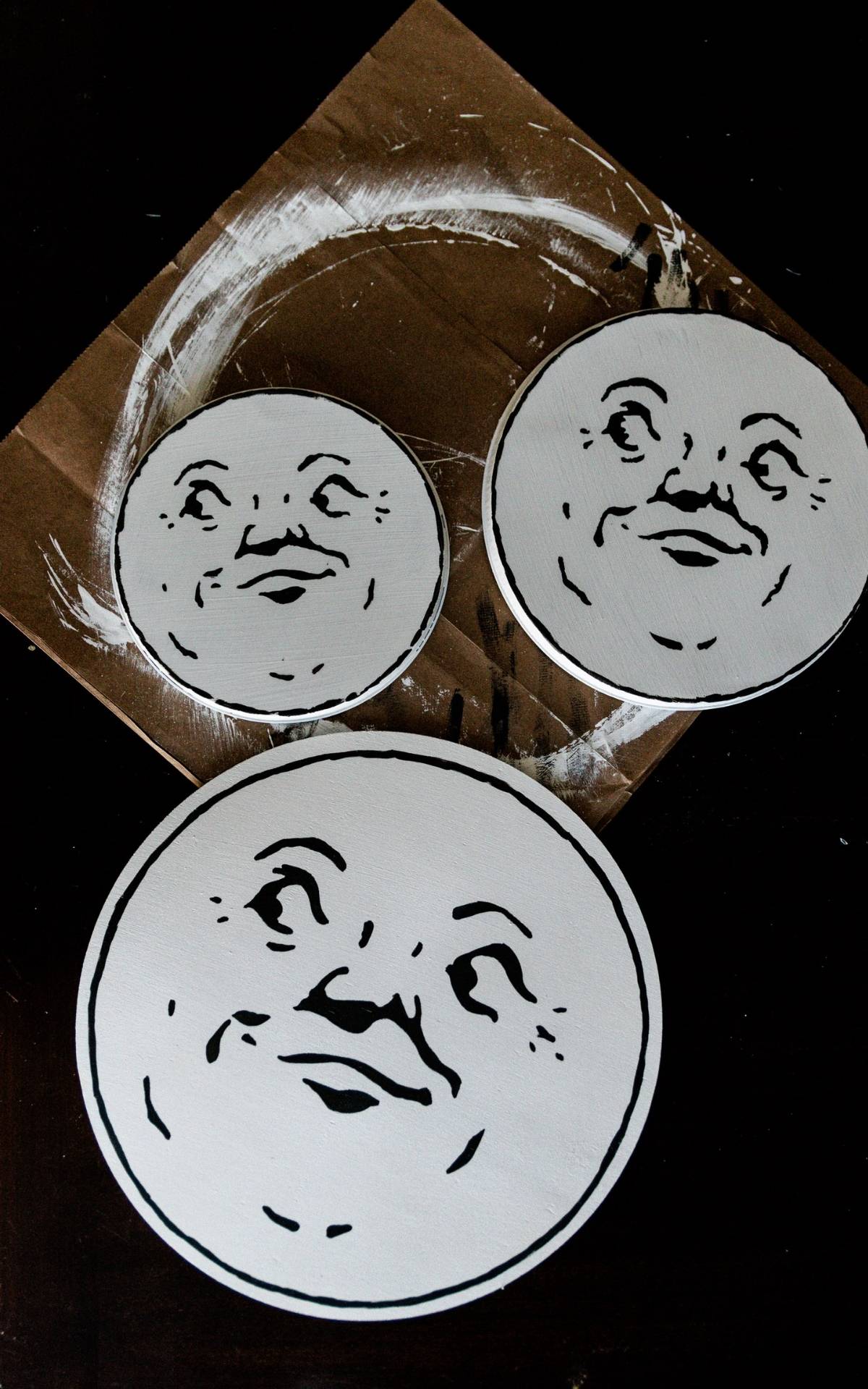 how to draw man in the moon