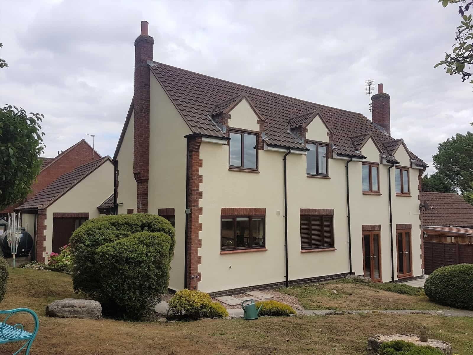 Tips for exterior house painting on rendered exterior walls