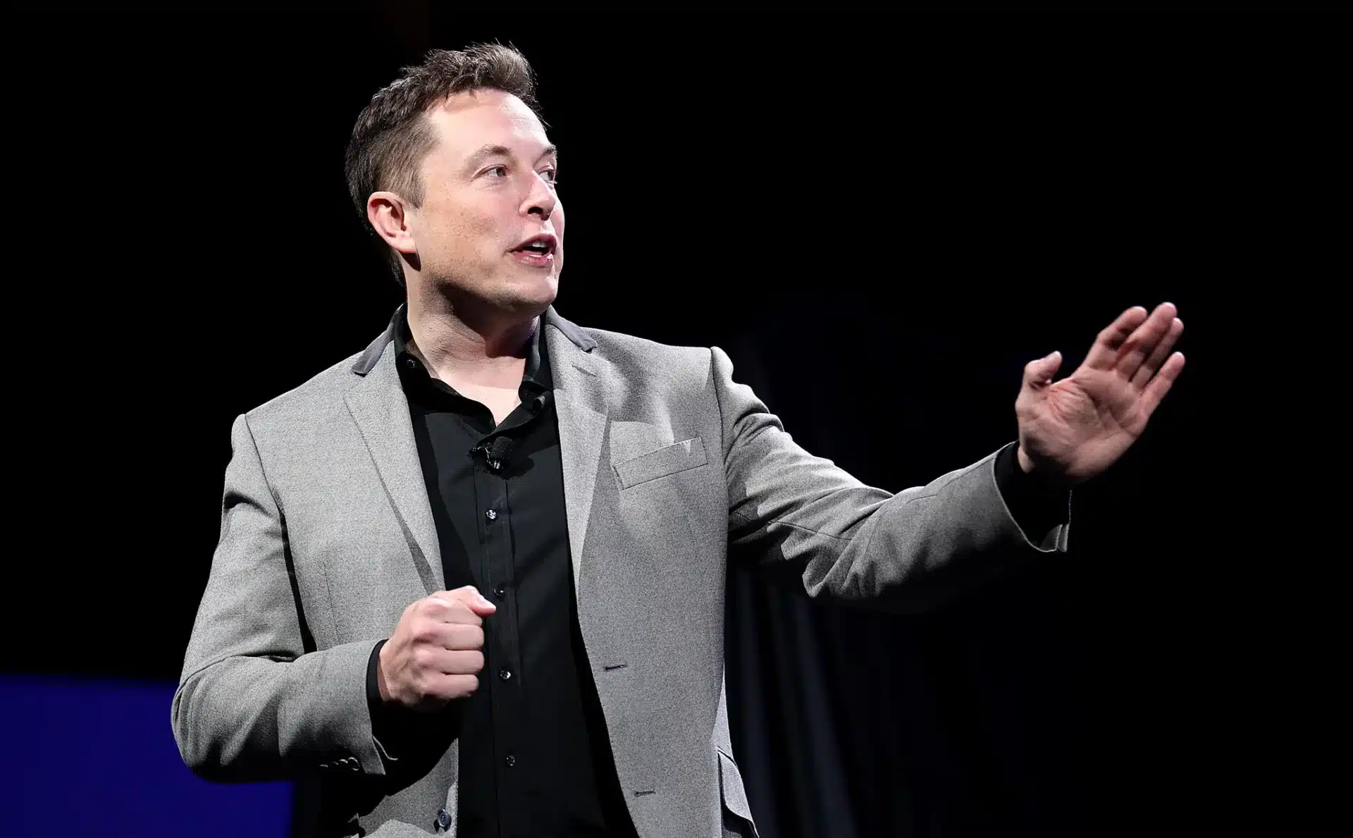 Richest Elon Musk Has 100% Control On Most Popular Twitter.