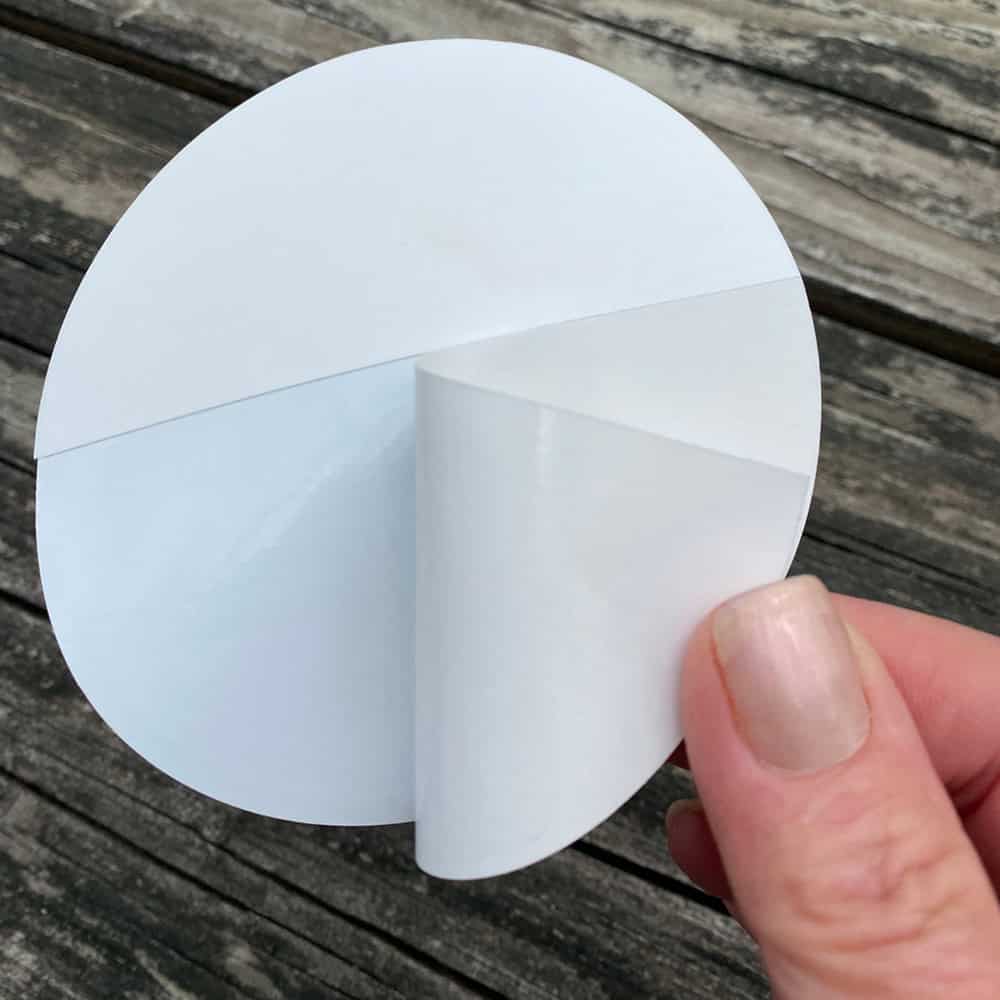 Easy Crack-n-Peel Round Stickers | How loves stickers!!!