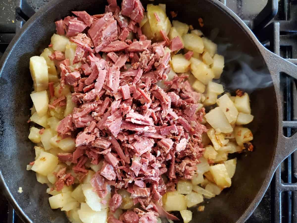 how to cook corned beef hash without sticking
