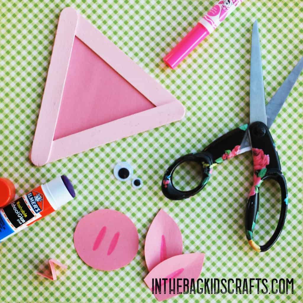 Easy Pig Craft {with FREE template} • In the Bag Kids' Crafts
