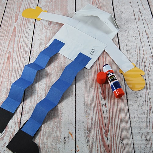 Humpty Dumpty Craft (with FREE Printable) • In the Bag Kids' Crafts