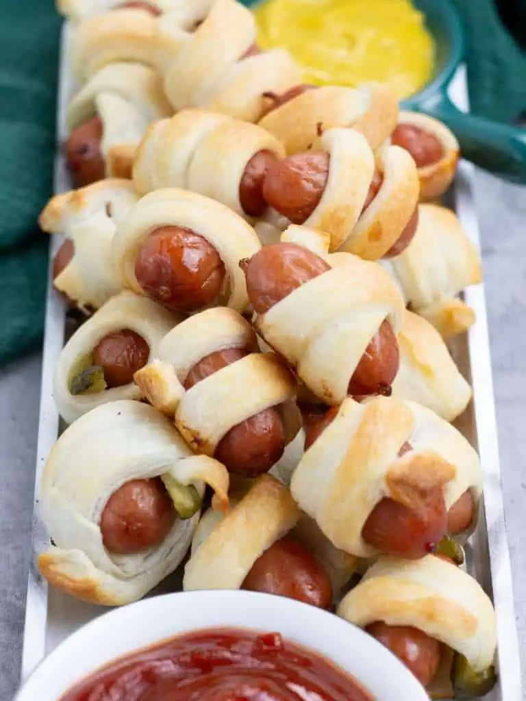 Easy Mini Hot Dogs - Little Nomads Recipes
