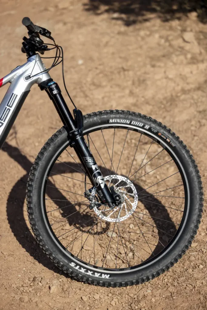 Intense Tazer Alloy Pro 2024: Análisis Profundo de la e-MTB de Aluminio ...