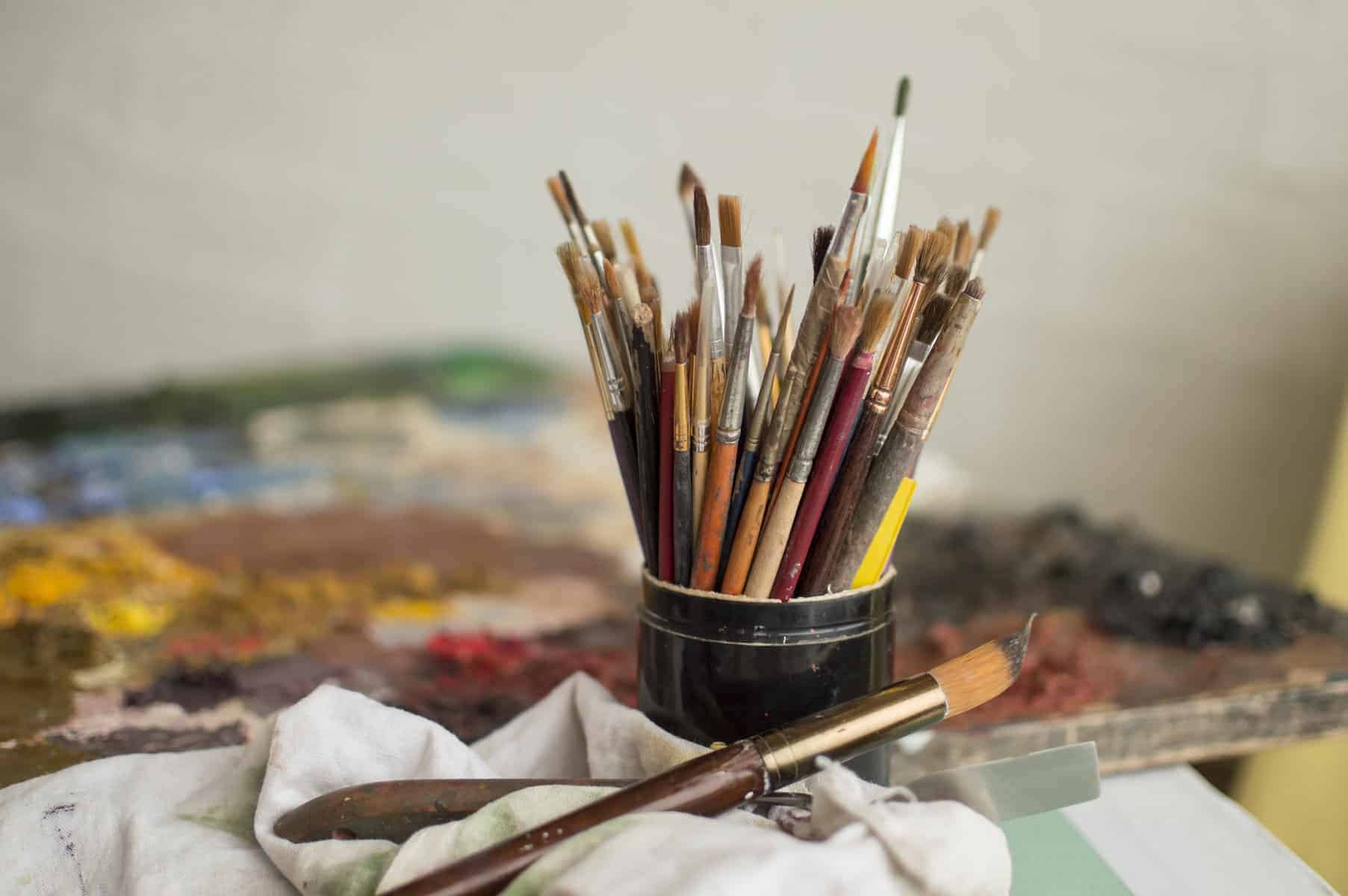 10 Paint Brush Storage Solutions: Creative & Practical Ideas