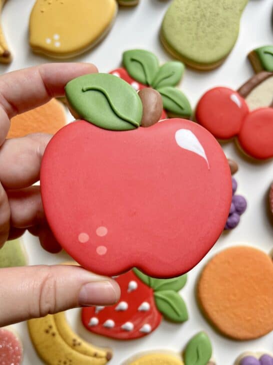 Red Royal Icing: How to Make the Best Red Icing