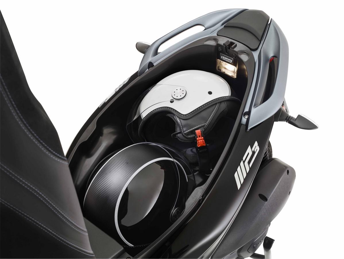 Piaggio MP3 300 hpe: motore, prezzo e caratteristiche