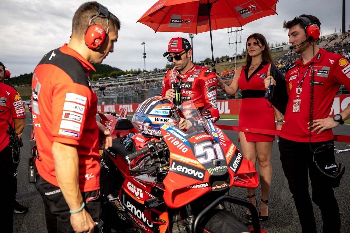 Paddock Girls MotoGP Giappone 2023: Ombrelline GP di Motegi